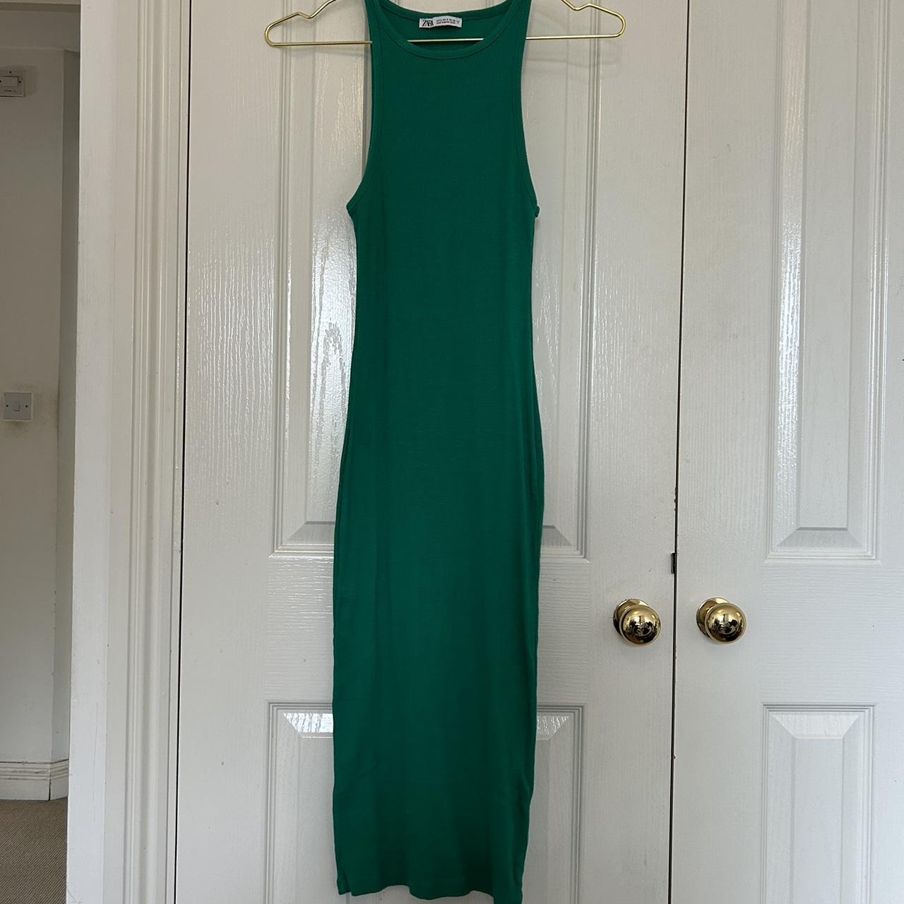 Zara bodycon midi dress In great condition, only... - Depop