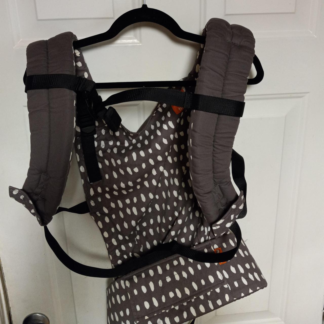 Tula Free To Grow Wonder baby carrier - Depop