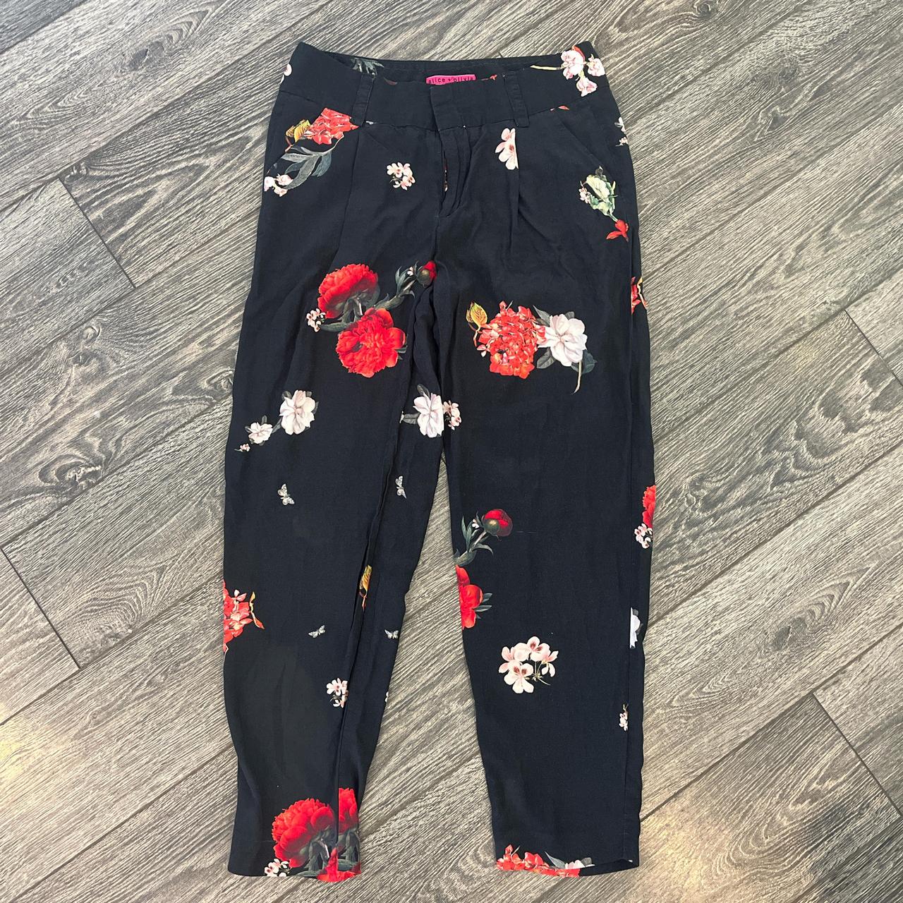 Floral silk pants - Depop