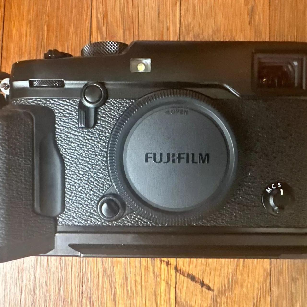 Fuji X-Pro2 Mirrorless Digital Camera... - Depop