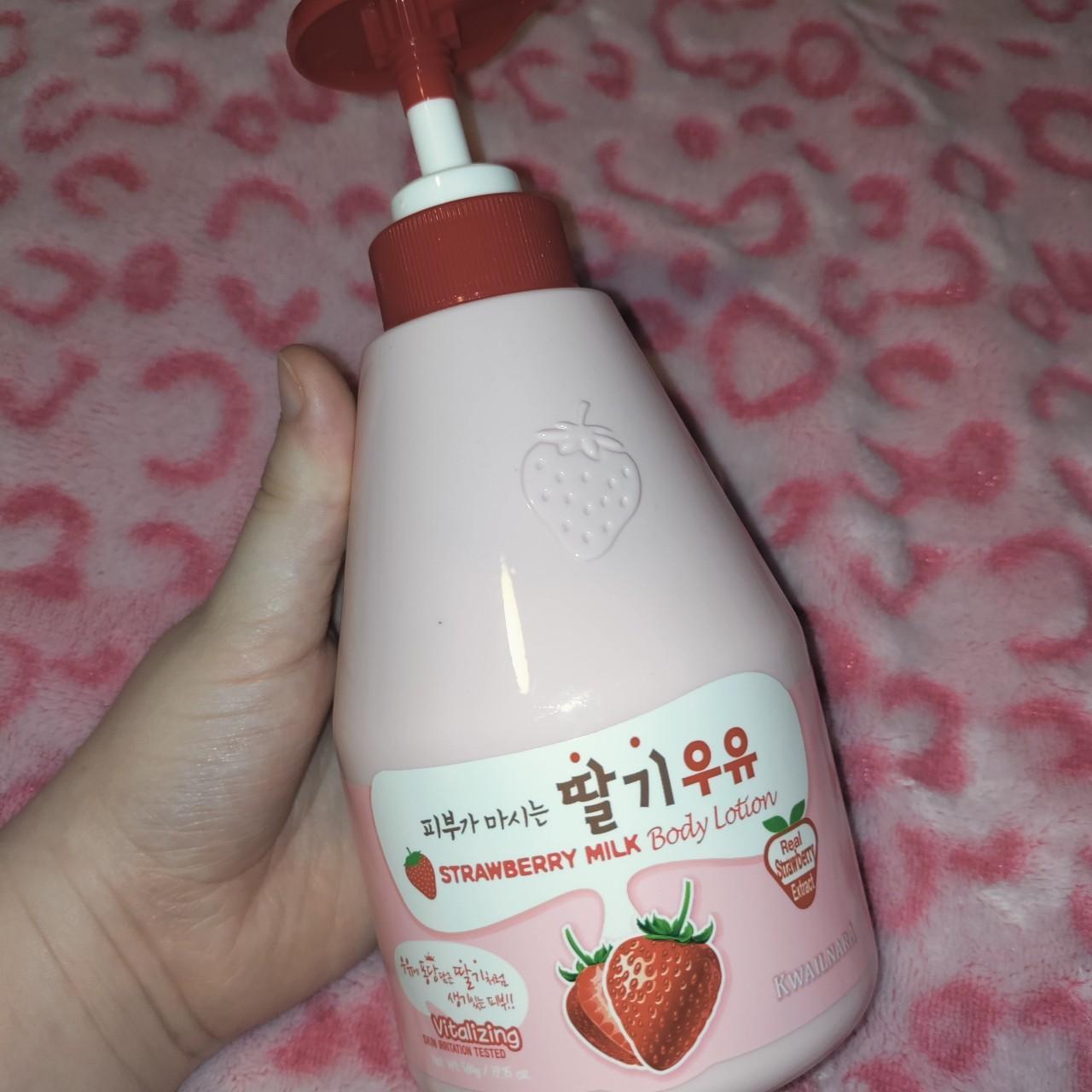🌺 Never used Y2K Mcbling Strawberry Milk Lotion... - Depop