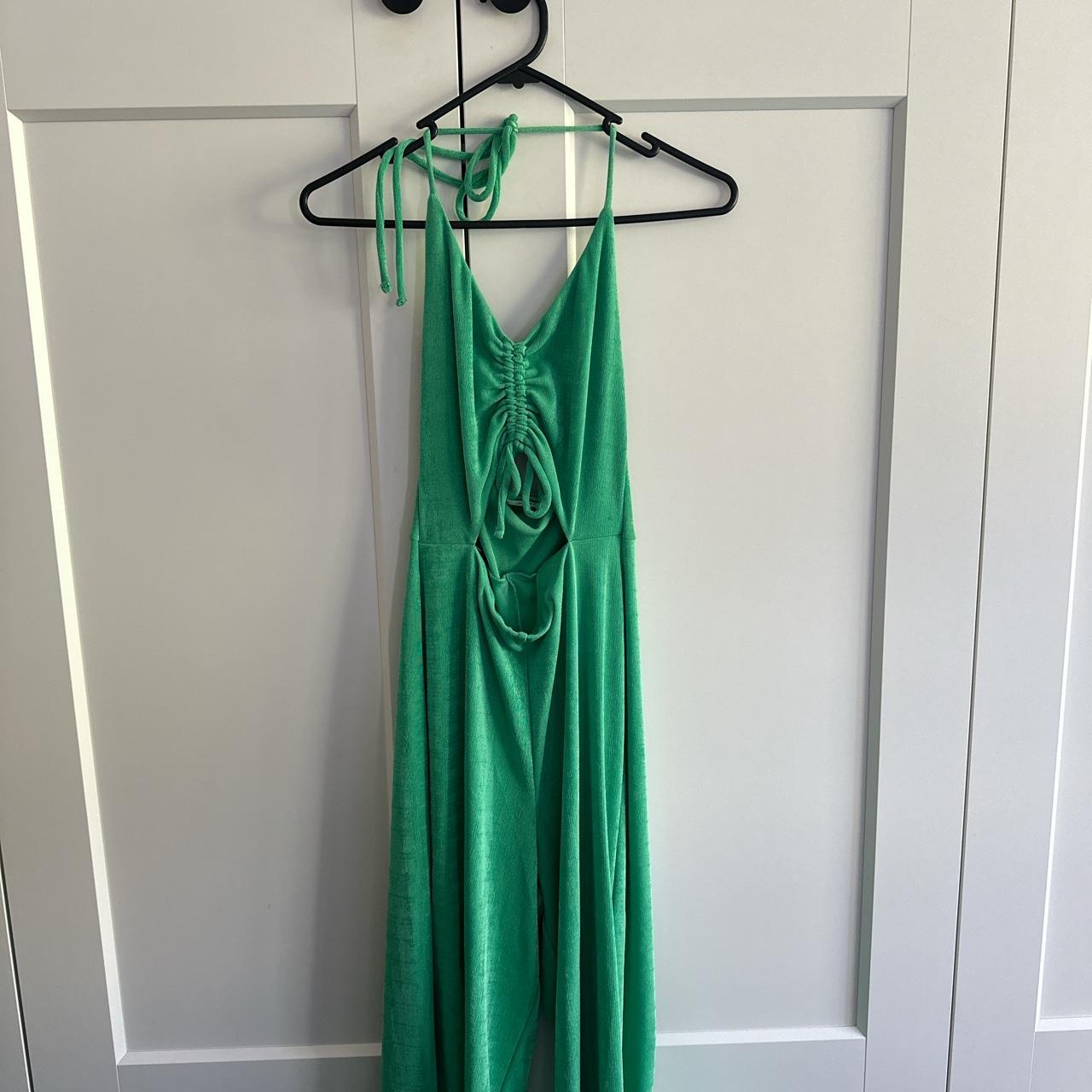 gorgeous green jumpsuit super flattering on! - Depop