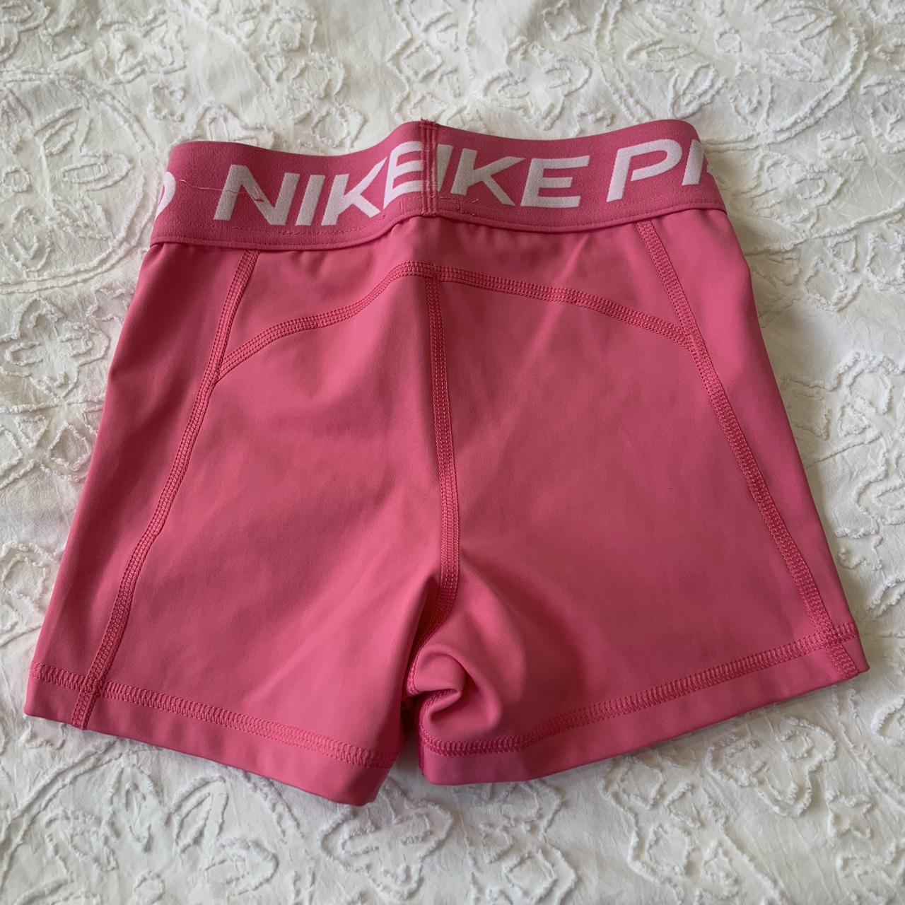 Xs Pink Nike Pro Perfect Condition - Depop