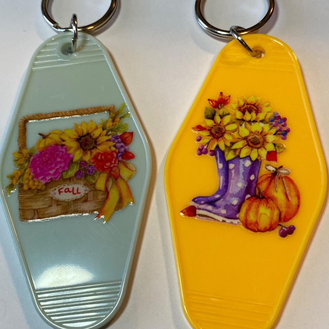 Set Of 2 Fall-Themed Keychains With Sunflowers &... - Depop