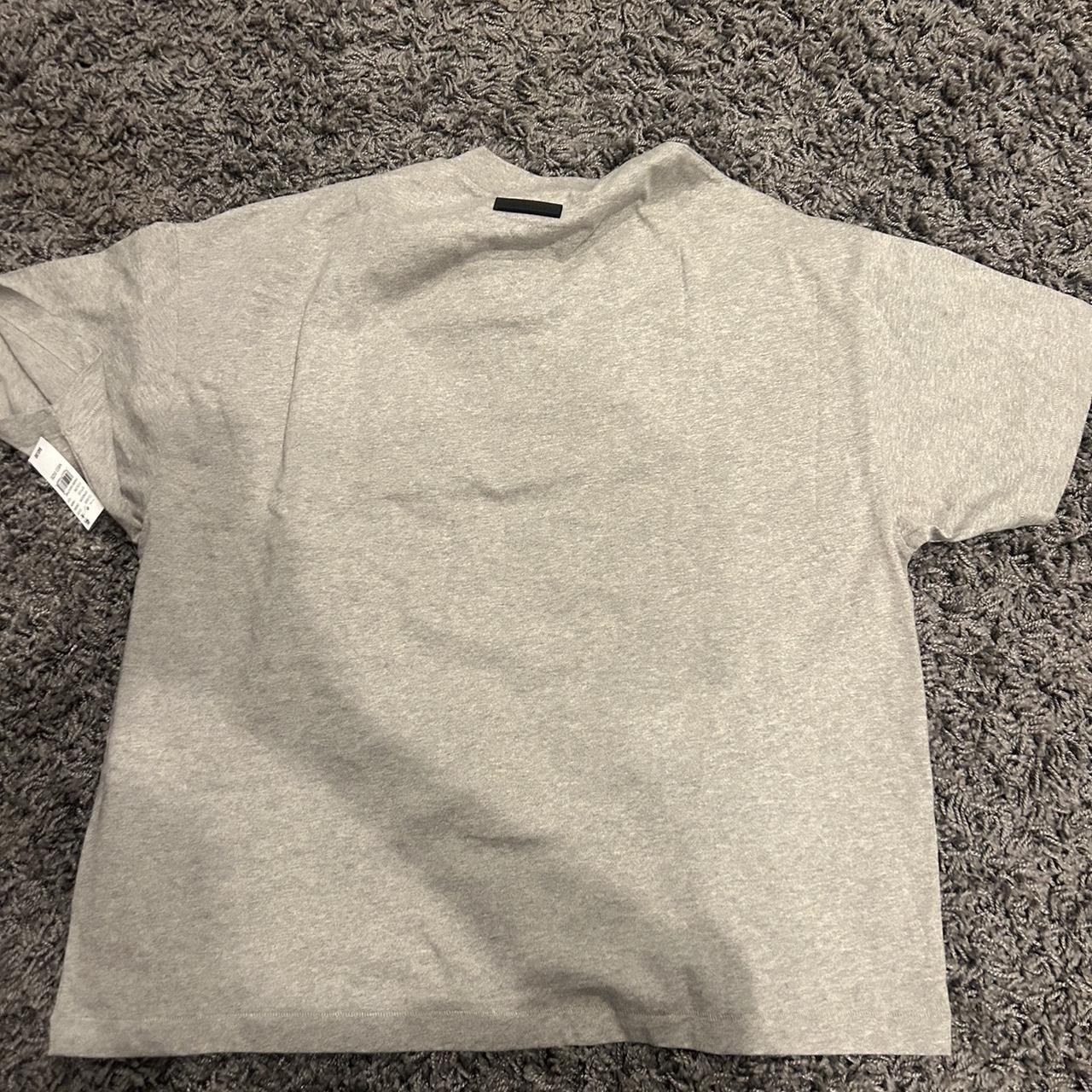 Grey essentials tee - Depop