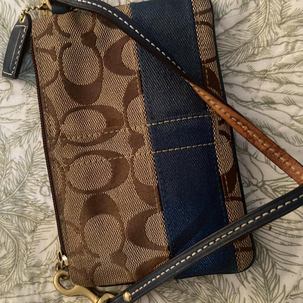 coach hand wallet - Depop