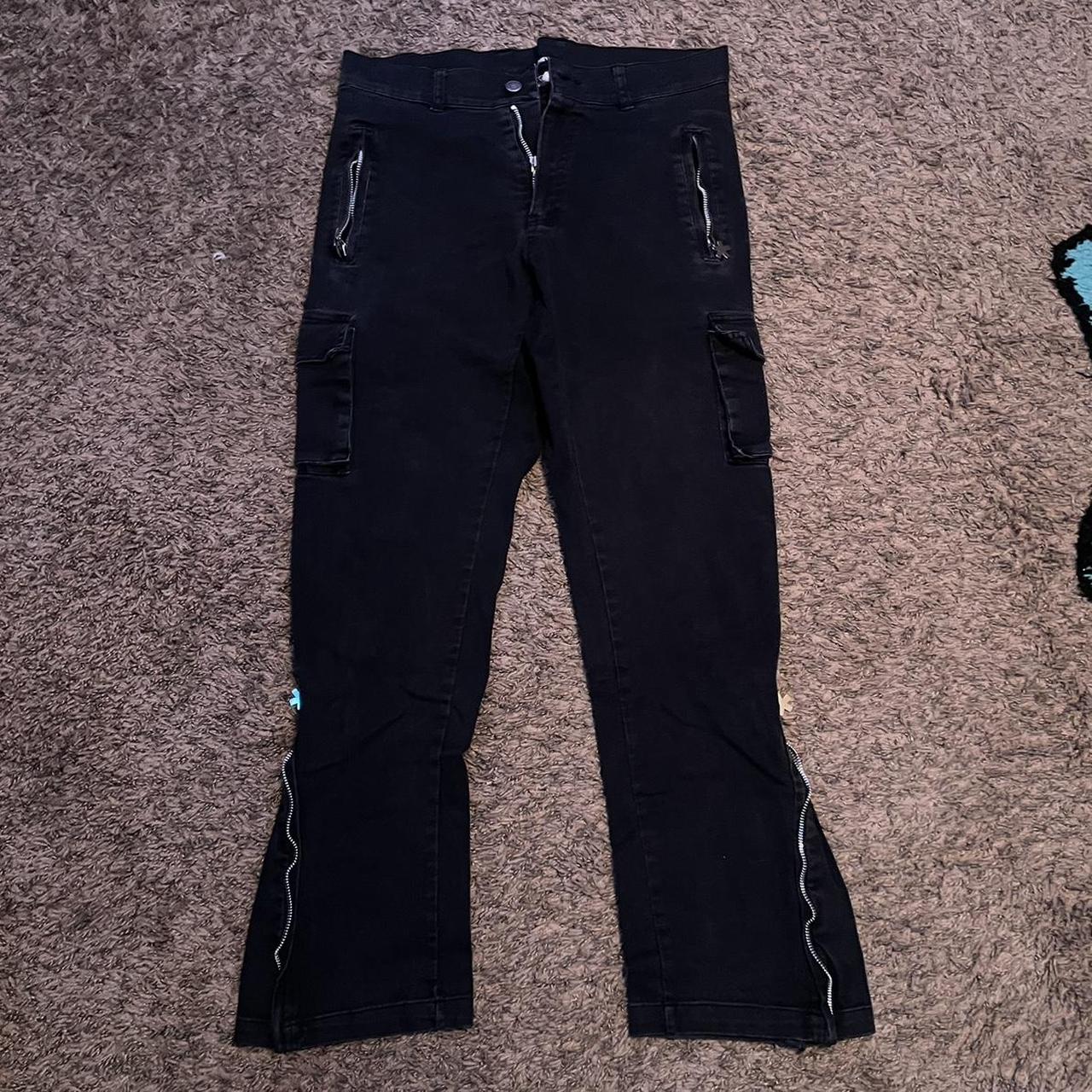 32” Divide the youth black and white jeans inseam:... - Depop
