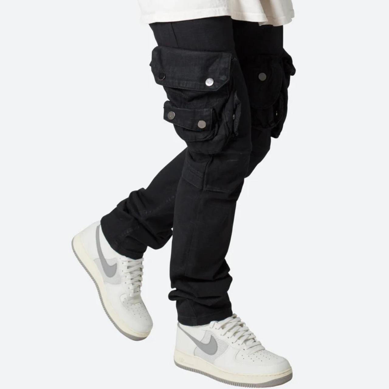 Mnml waxed cargos Sz 28. - Depop