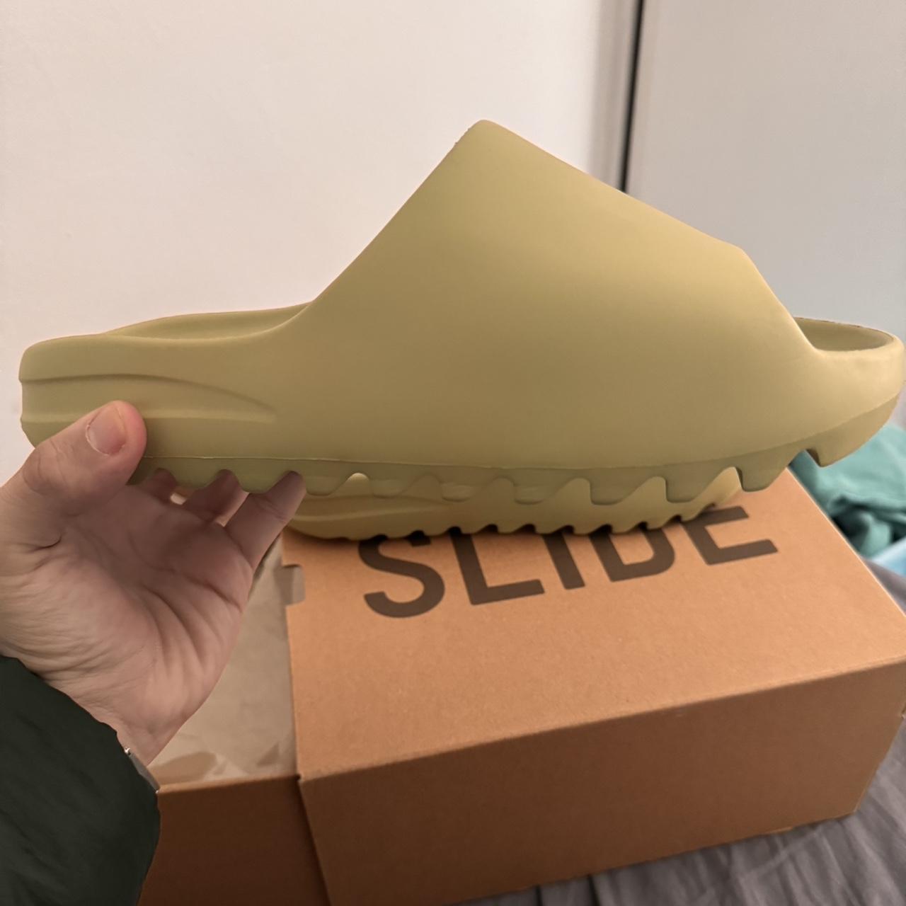 Yeezy slide Resin size 10 Good condition - Depop