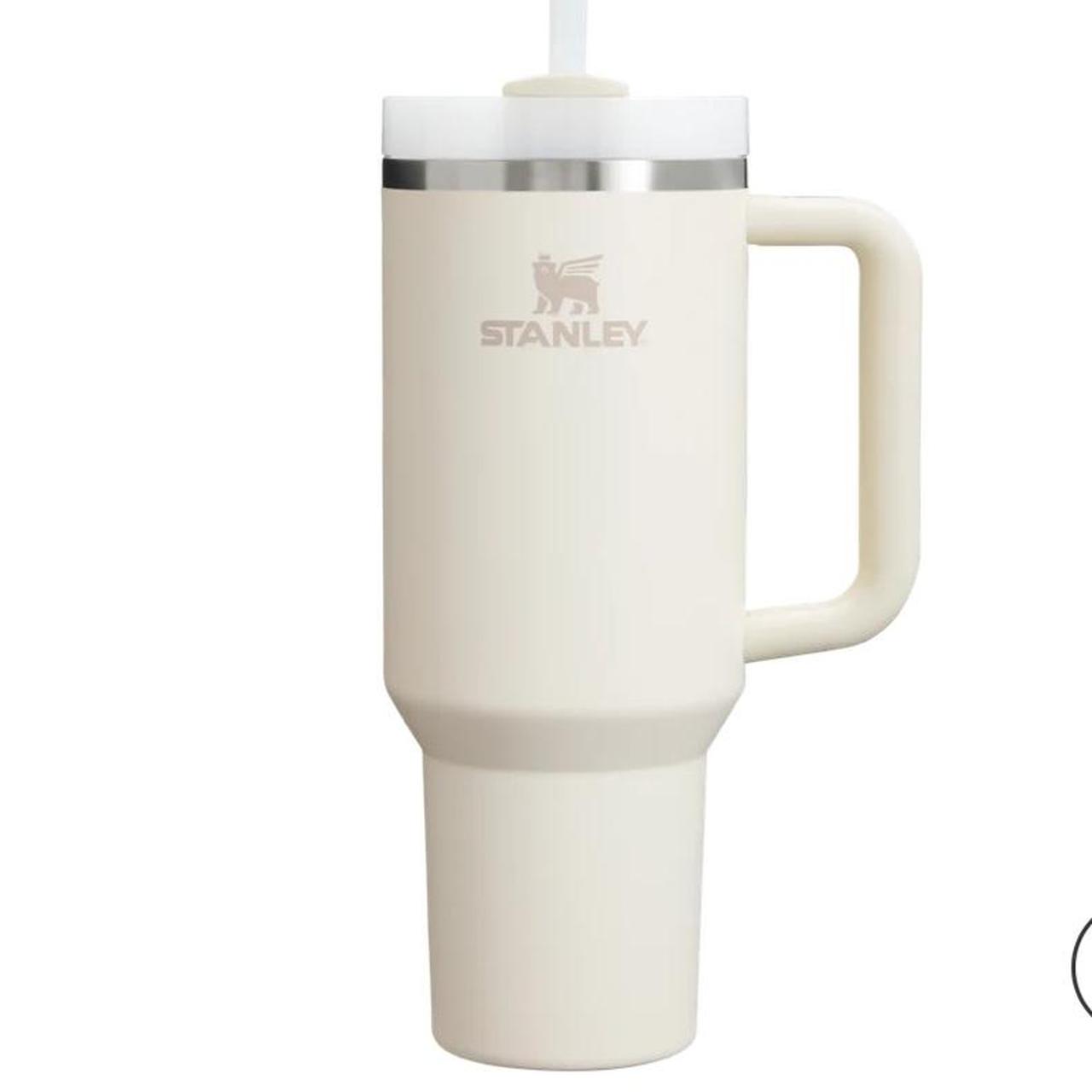 CREAM COLOR STANLEY TUMBLER 40 OZ BARELY USED.... - Depop