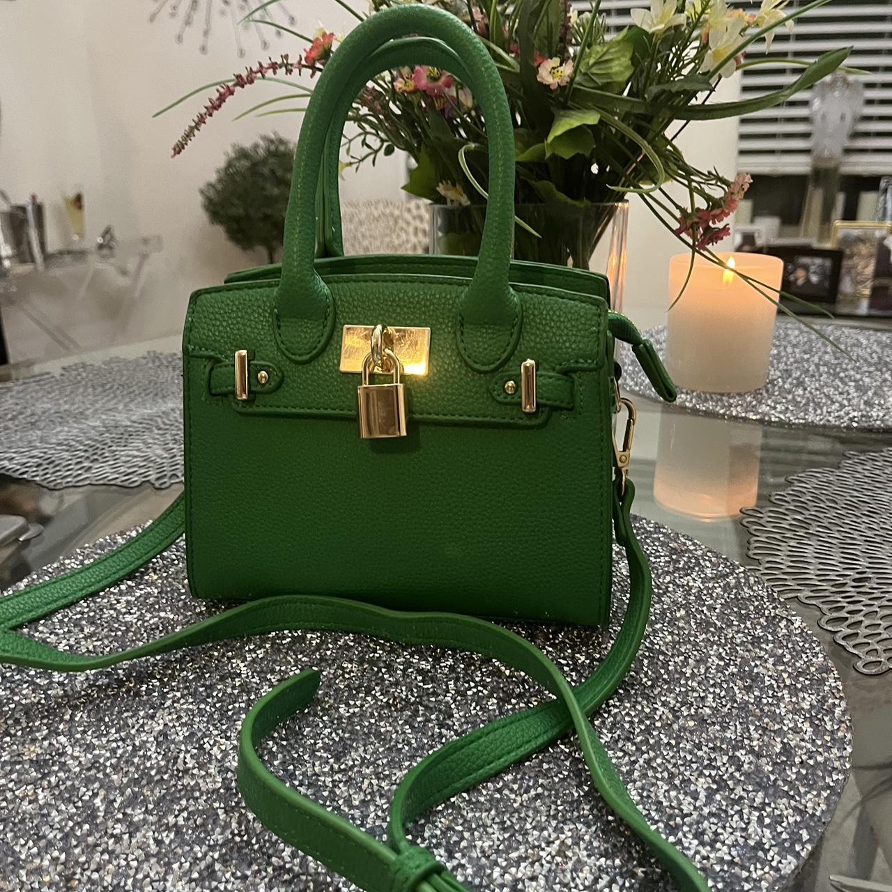 Super cute, green mini purse adjustable straps can... - Depop
