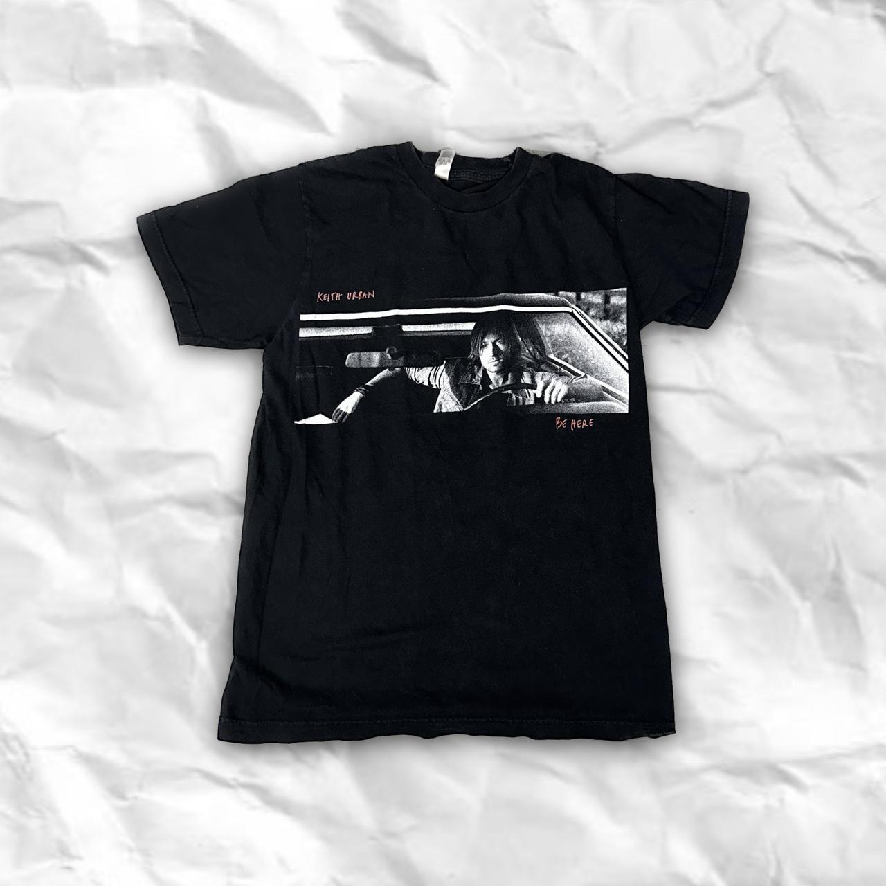 Keith Urban 'Be Here' Tour T-Shirt - No Flaws -... - Depop