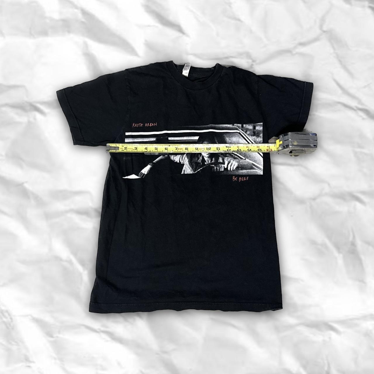 Keith Urban 'Be Here' Tour T-Shirt - No Flaws -... - Depop