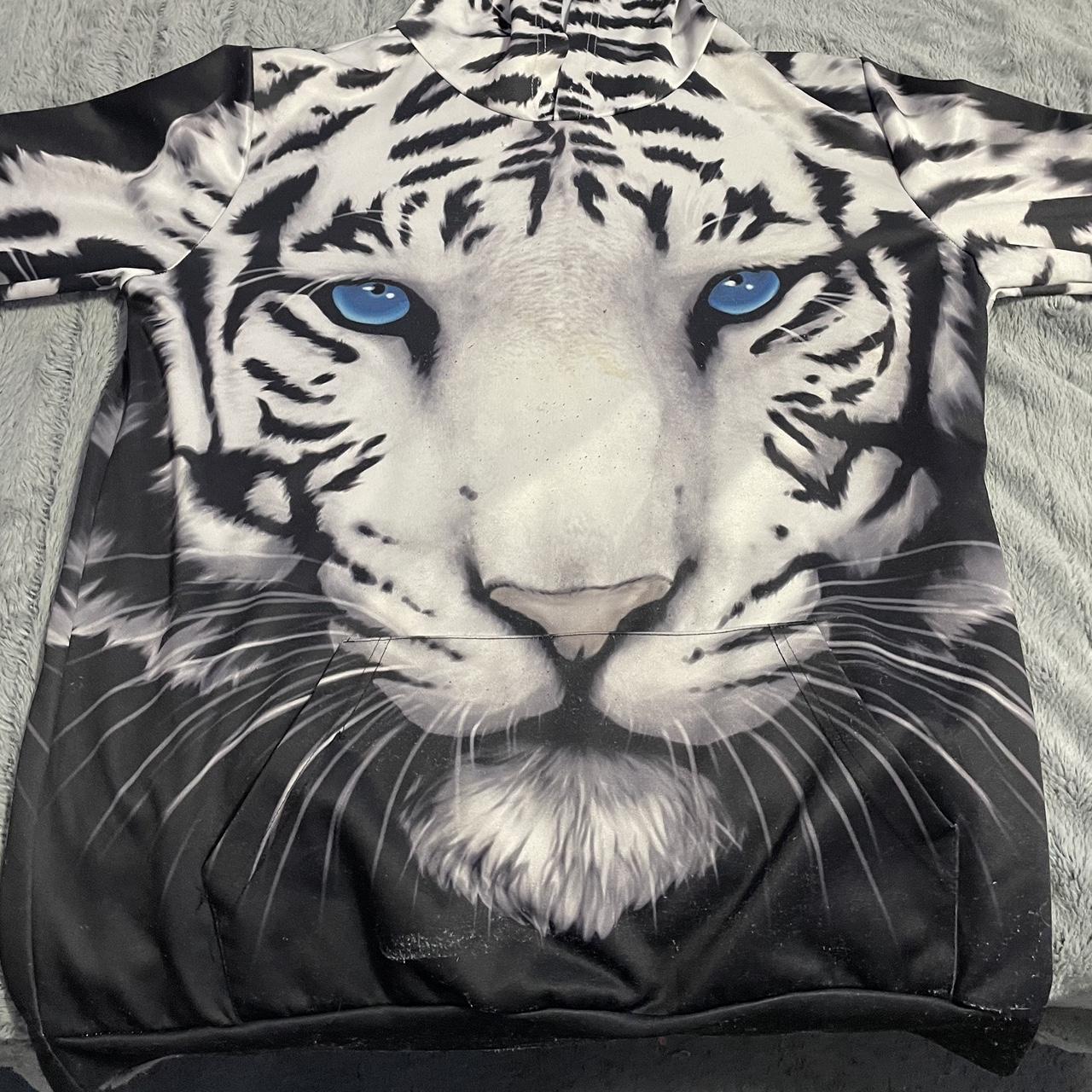 -Snow tiger hoodie -from the thrift - Depop