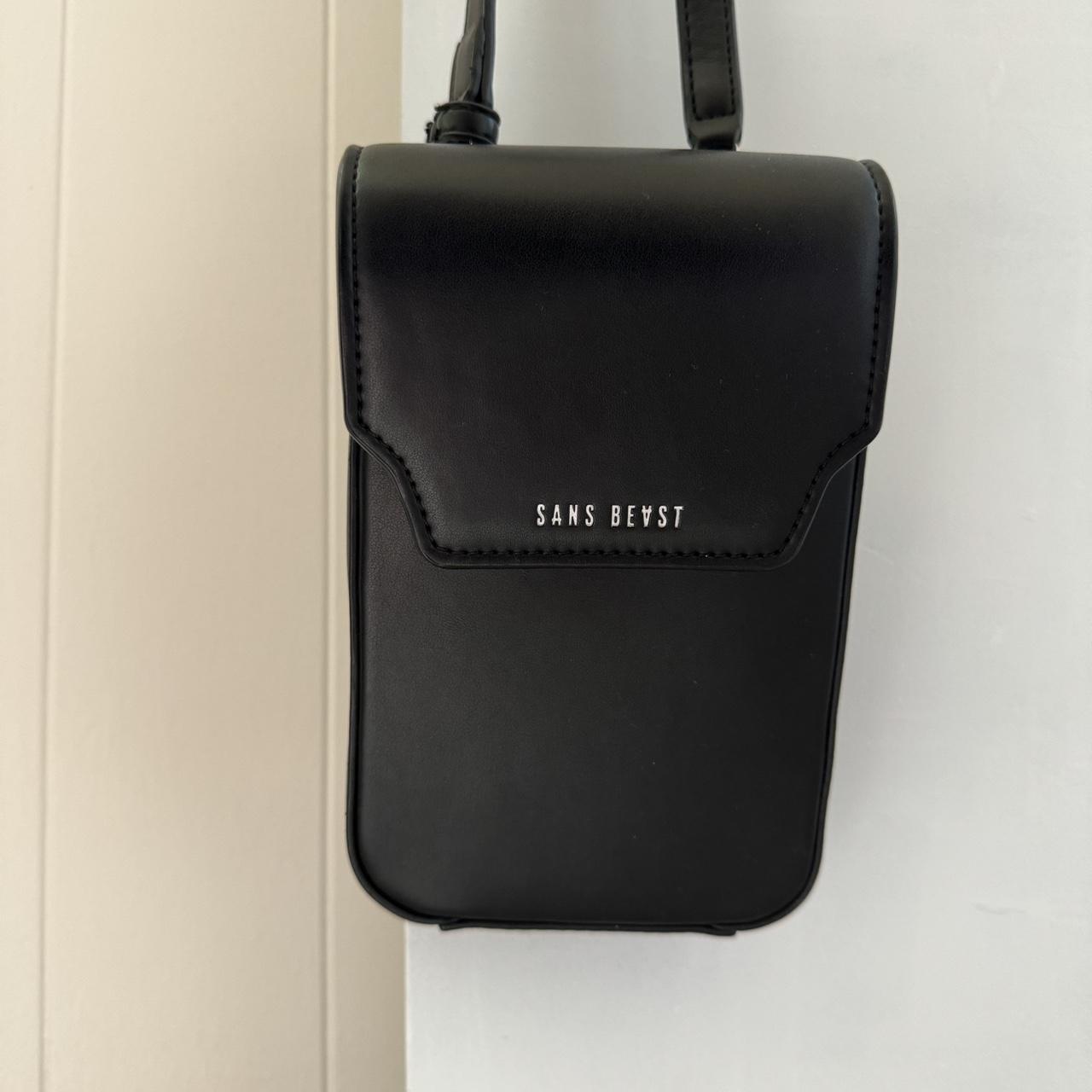 Sans Beast crossbody bag. Used once. - Depop