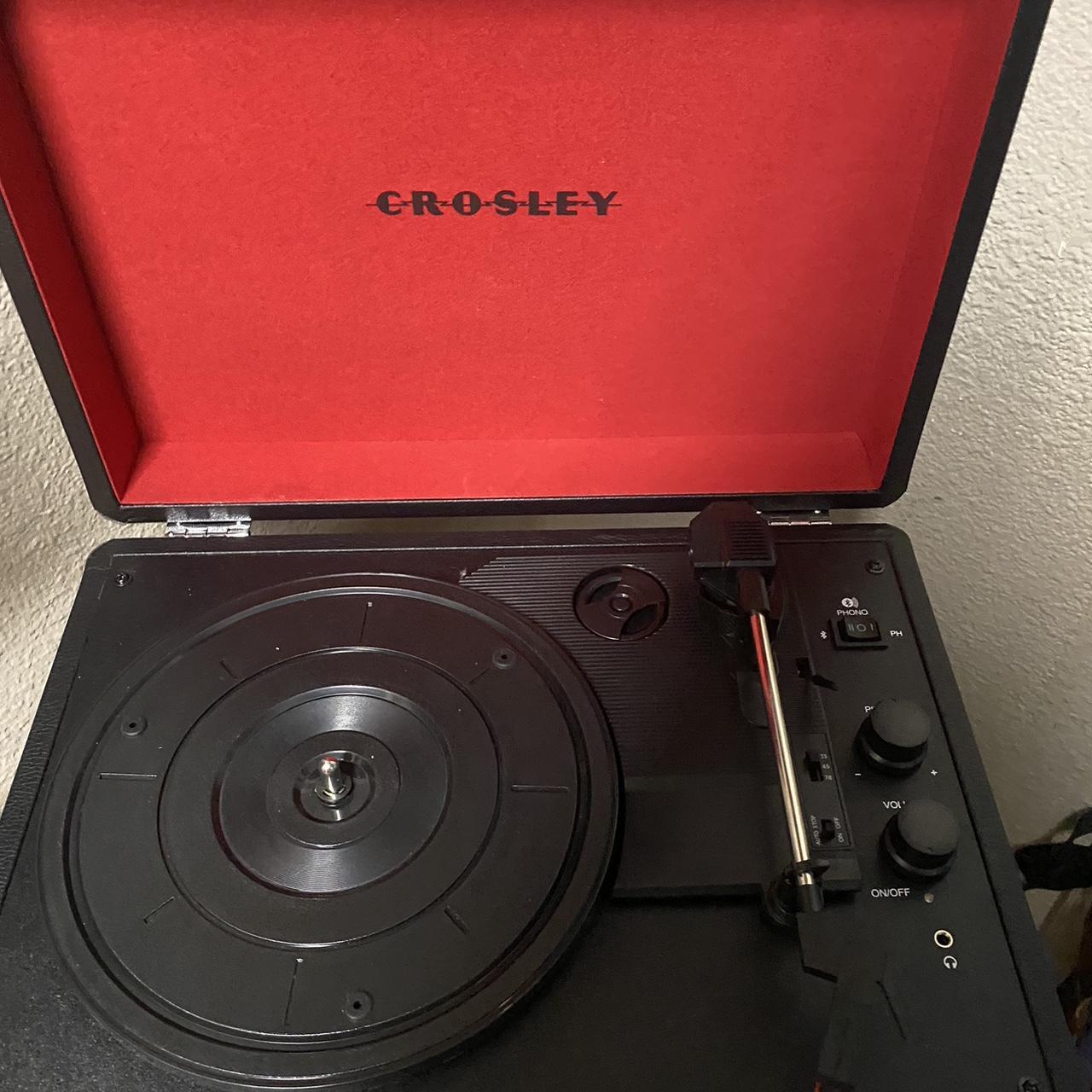 Crossly suite case record player bought it for 60$... - Depop