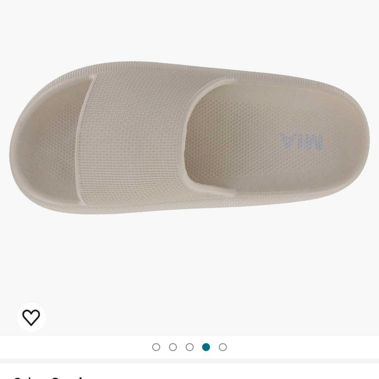 MIA slides size 8 worn once. Originally $30 - Depop