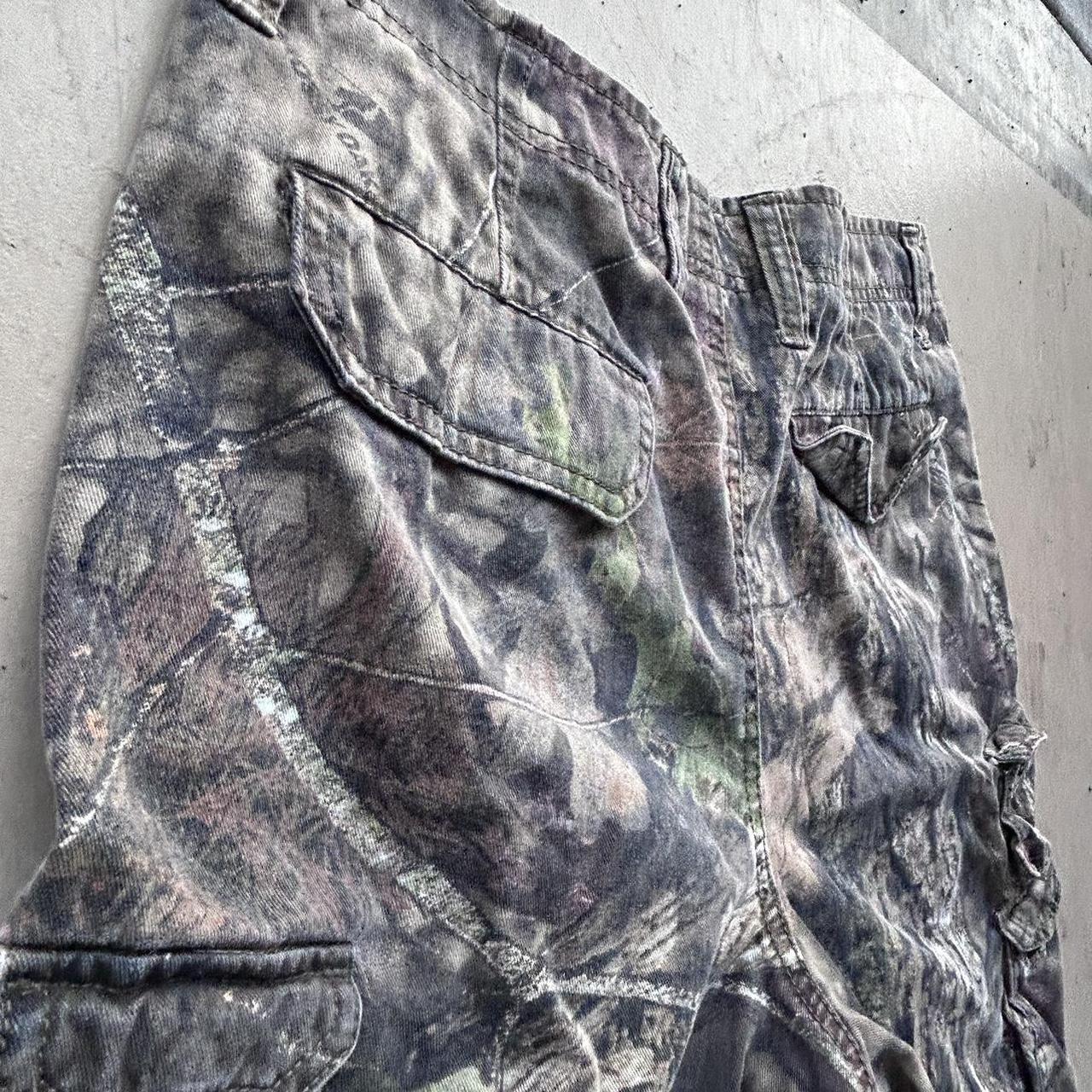 realtree cargo shorts size 36 beautiful fade ,... - Depop
