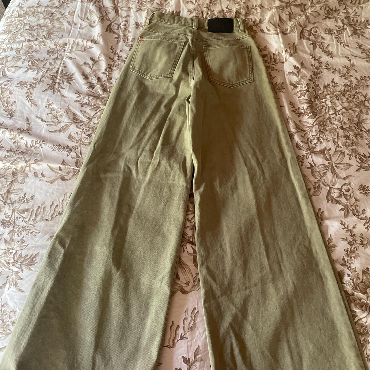 Wide leg jeans BDG jeans Green Size 25 $12 - Depop