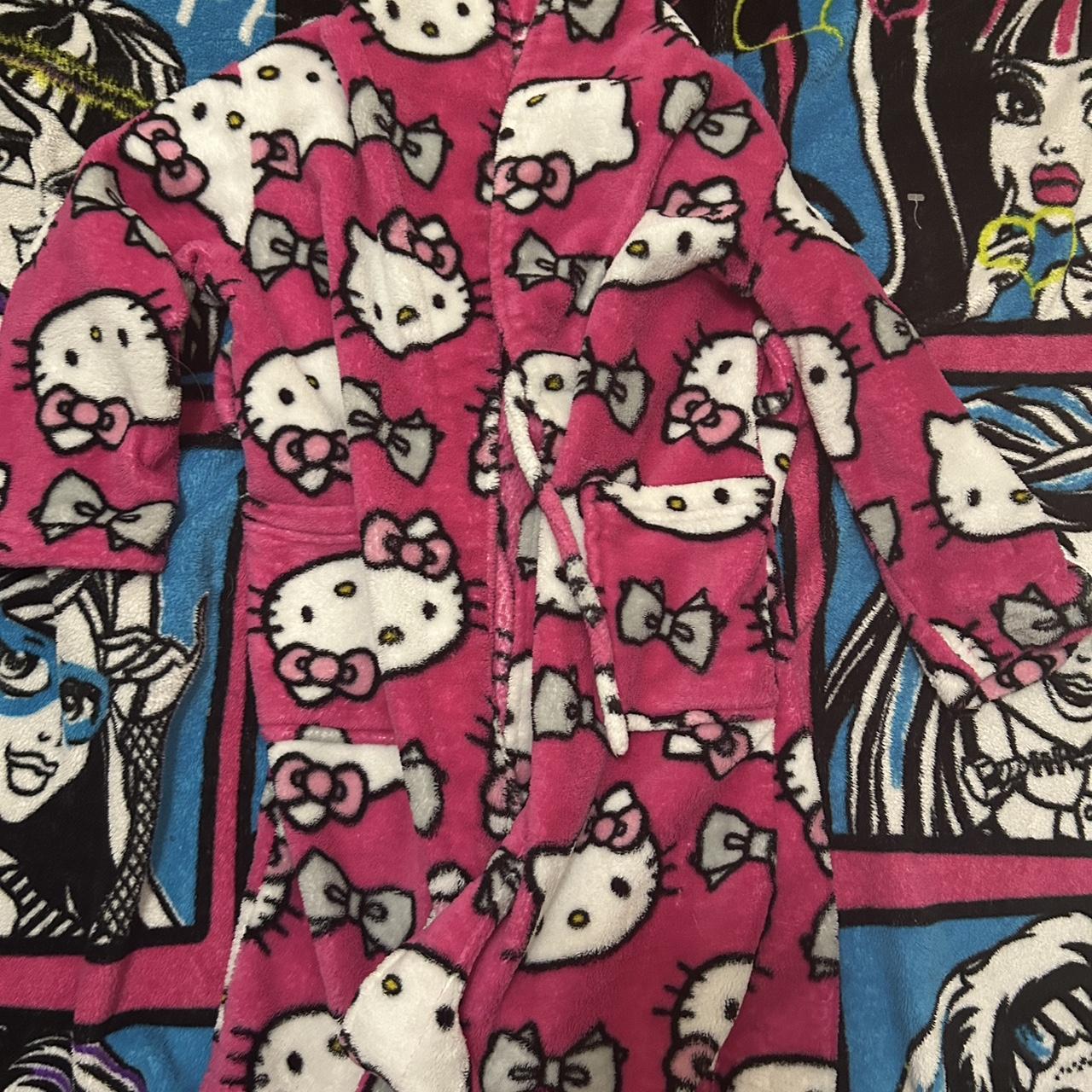Pink Hello Kitty robe This is a kid size and it... | Depop