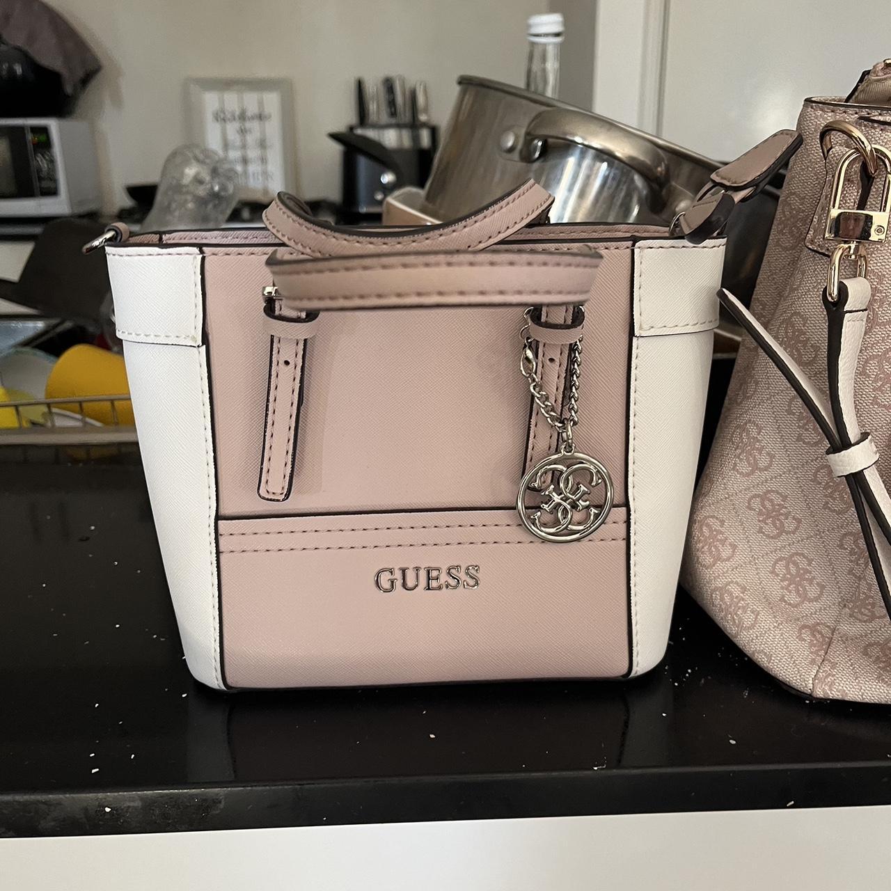 MINI guess bag - Depop