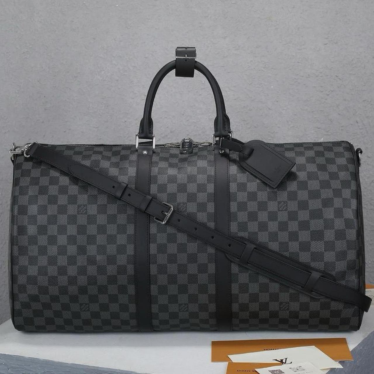 Lv duffel bag - Depop