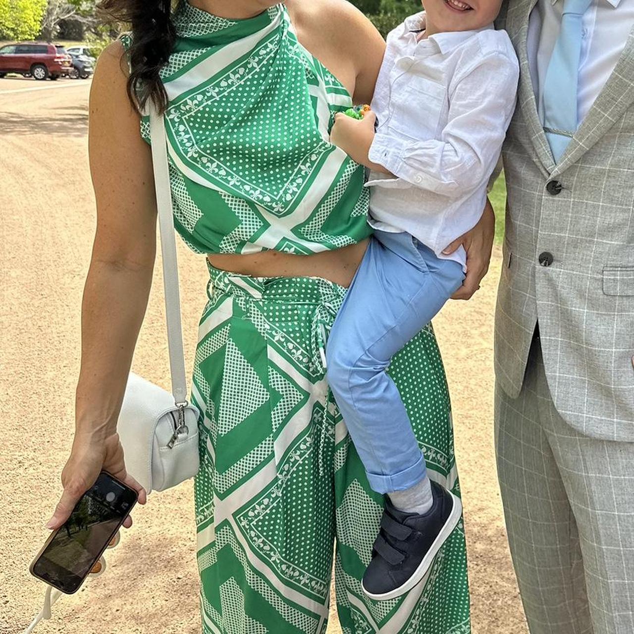 Billy J Stella Set - worn once Last pic is mine,... - Depop