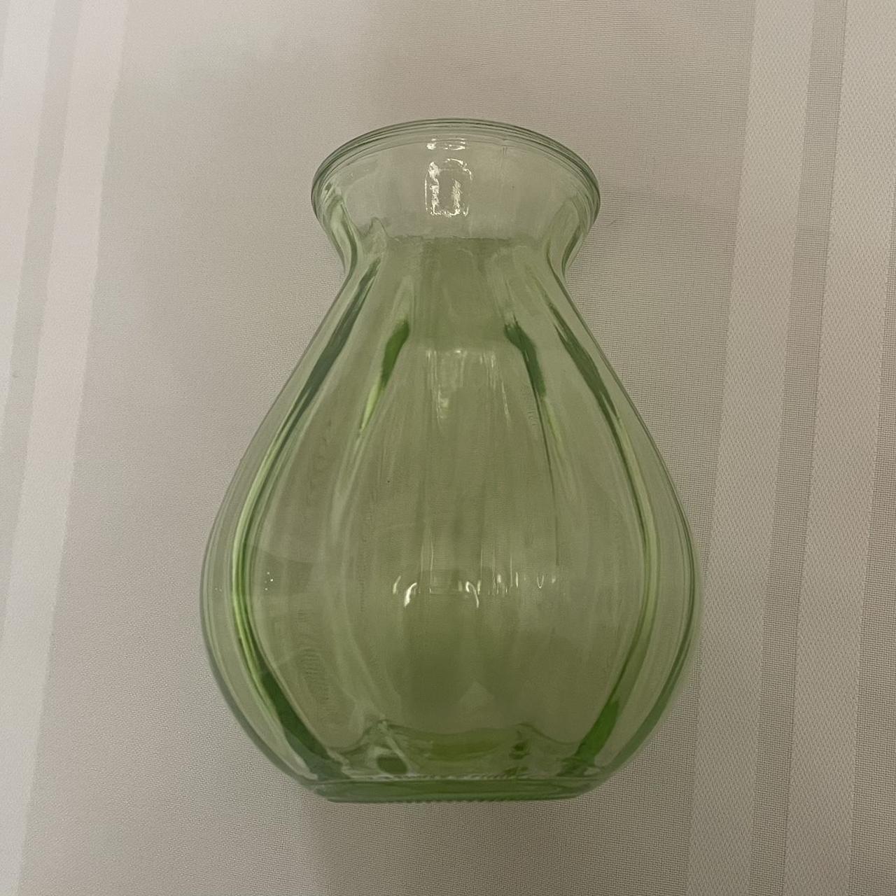 small green translucent glass flower vase, about 6... - Depop