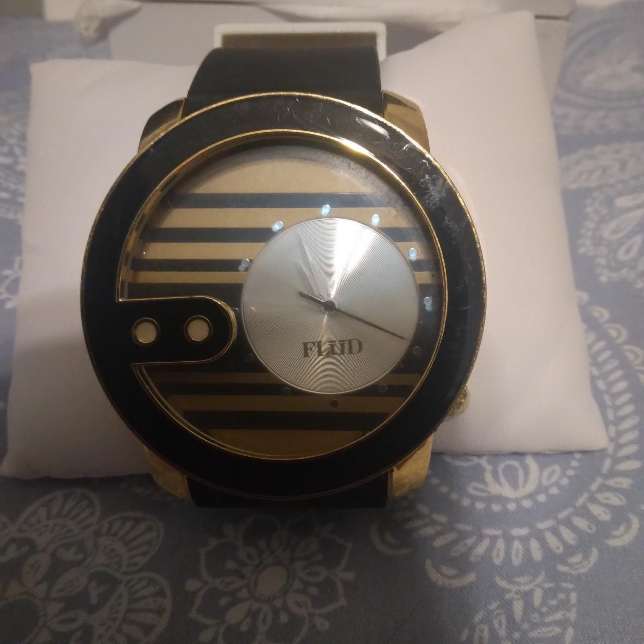 Flud oversize watch needs battery - Depop