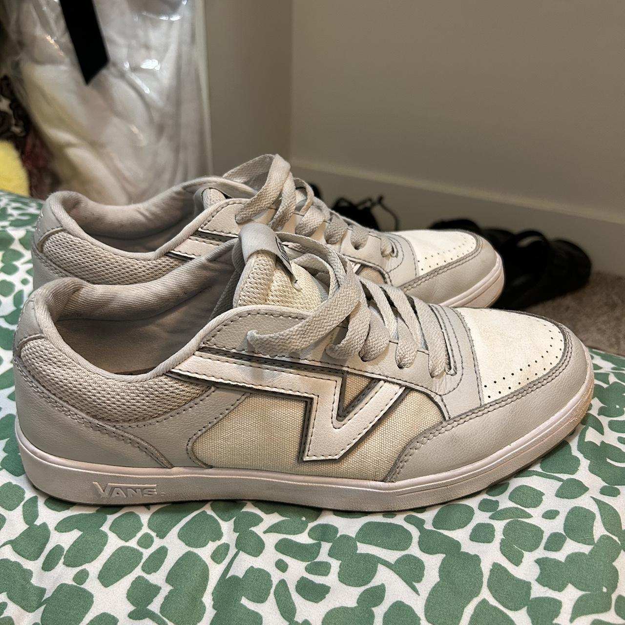 Hella sick White low top vans Close to perfect... - Depop