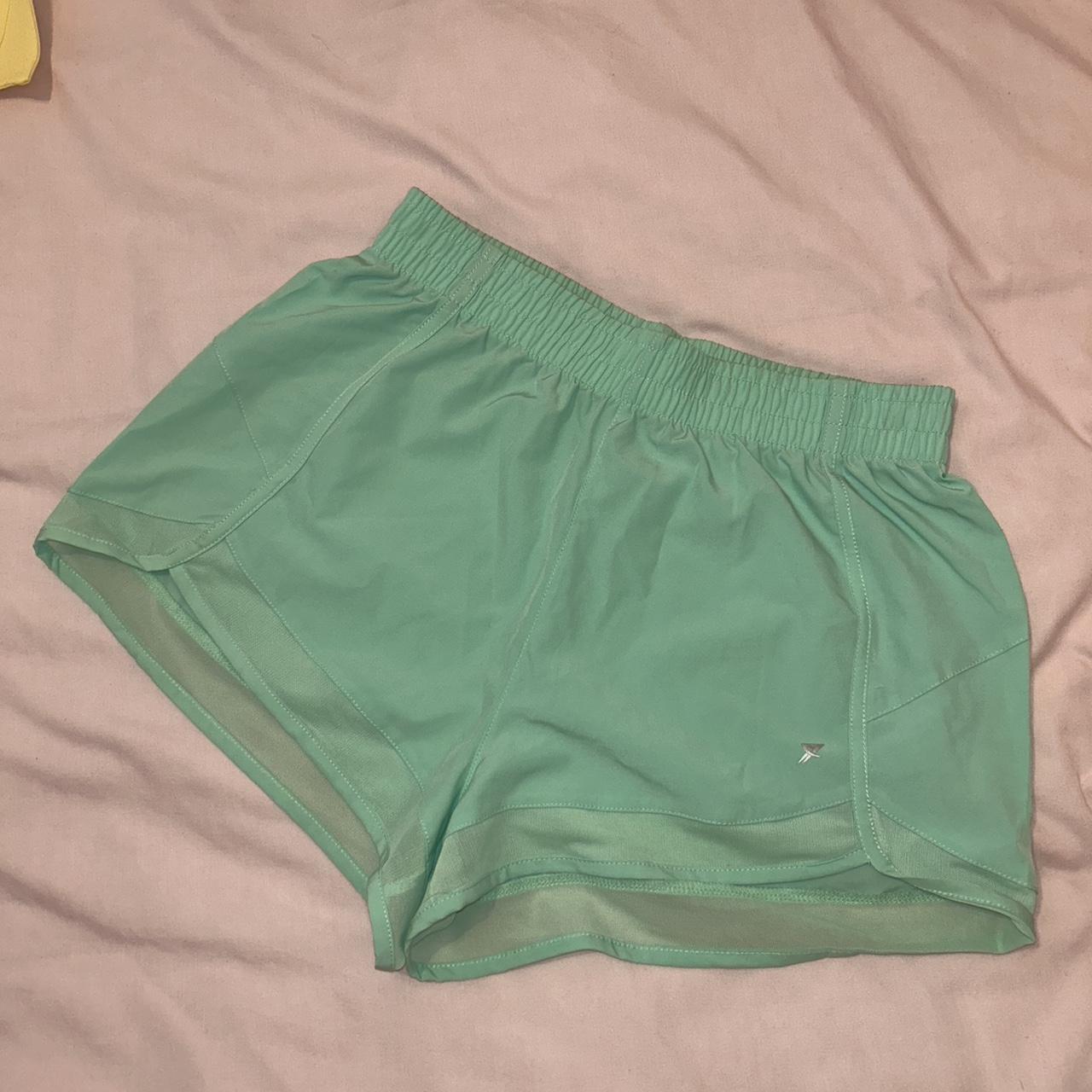 Green gym shorts - Depop