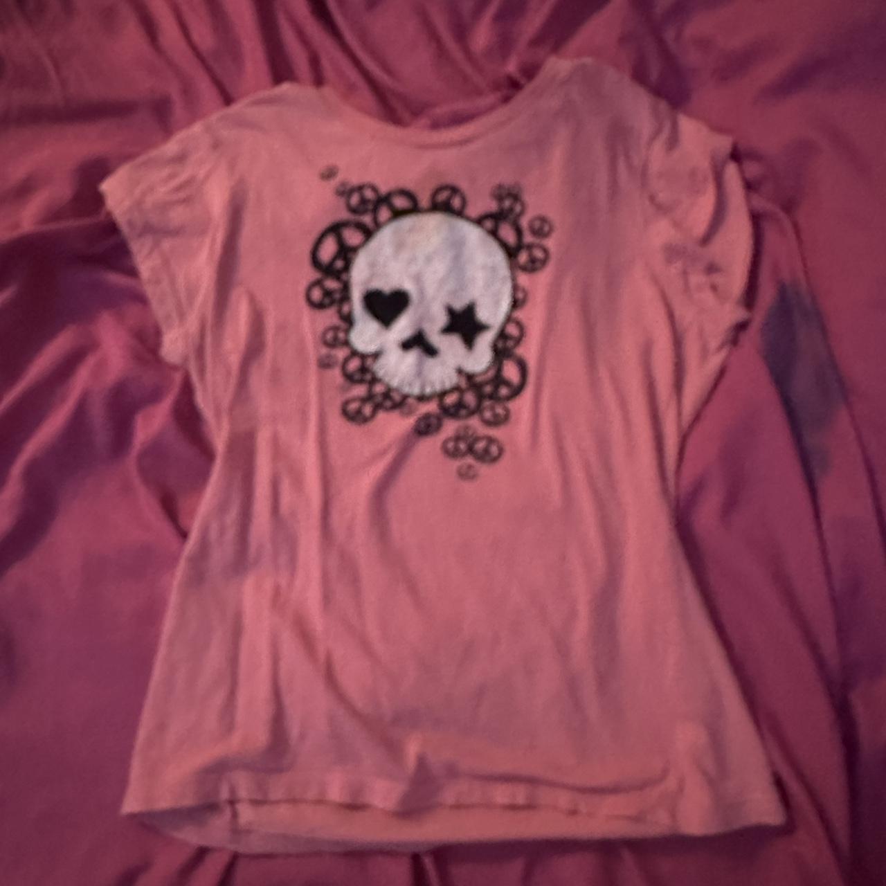 Vintage skull tee size large defects fading... - Depop