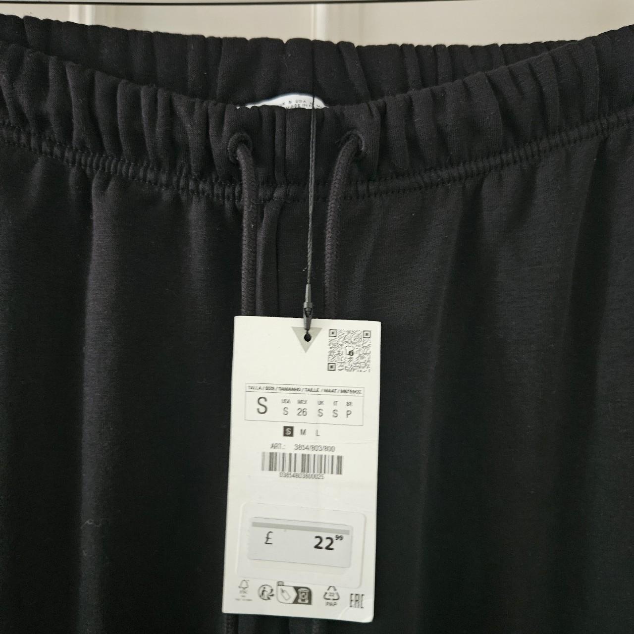 Zara Wide leg cargo joggers - Depop