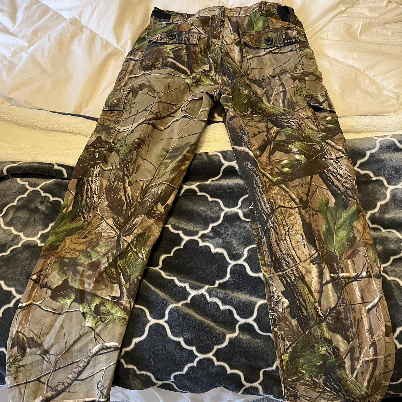 Real Tree camo pants. Size (medium) men’s. Brand... - Depop
