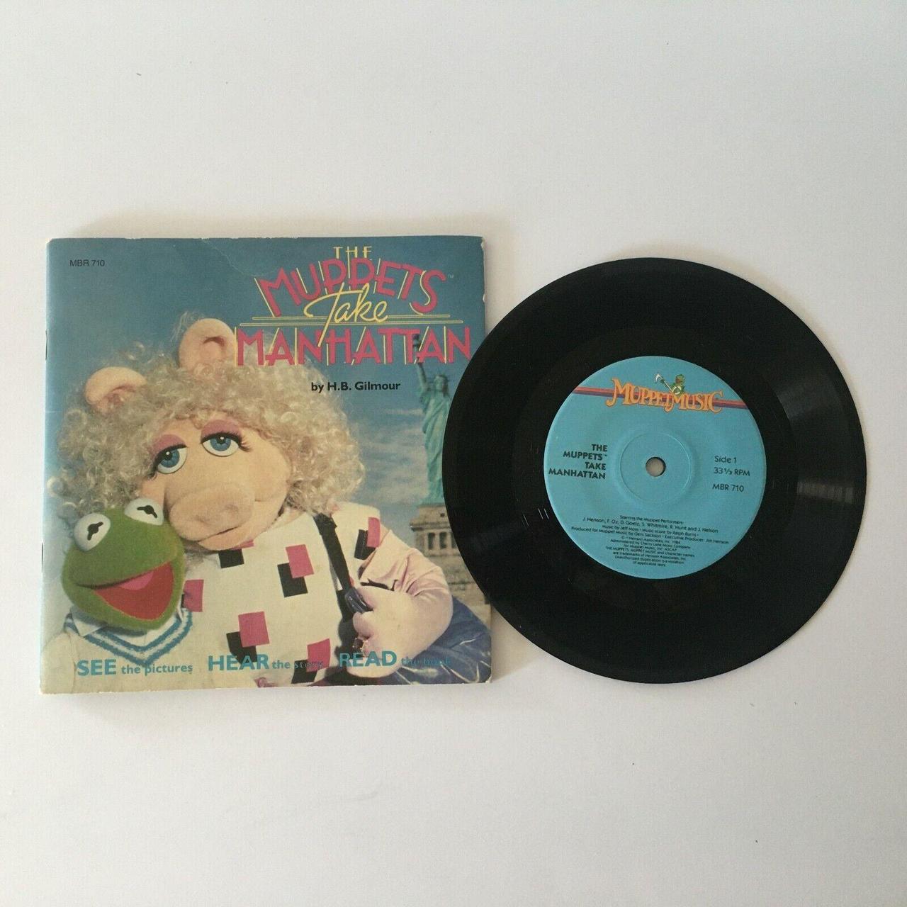 The Muppets Take Manhattan See the Pictures, Hear... - Depop
