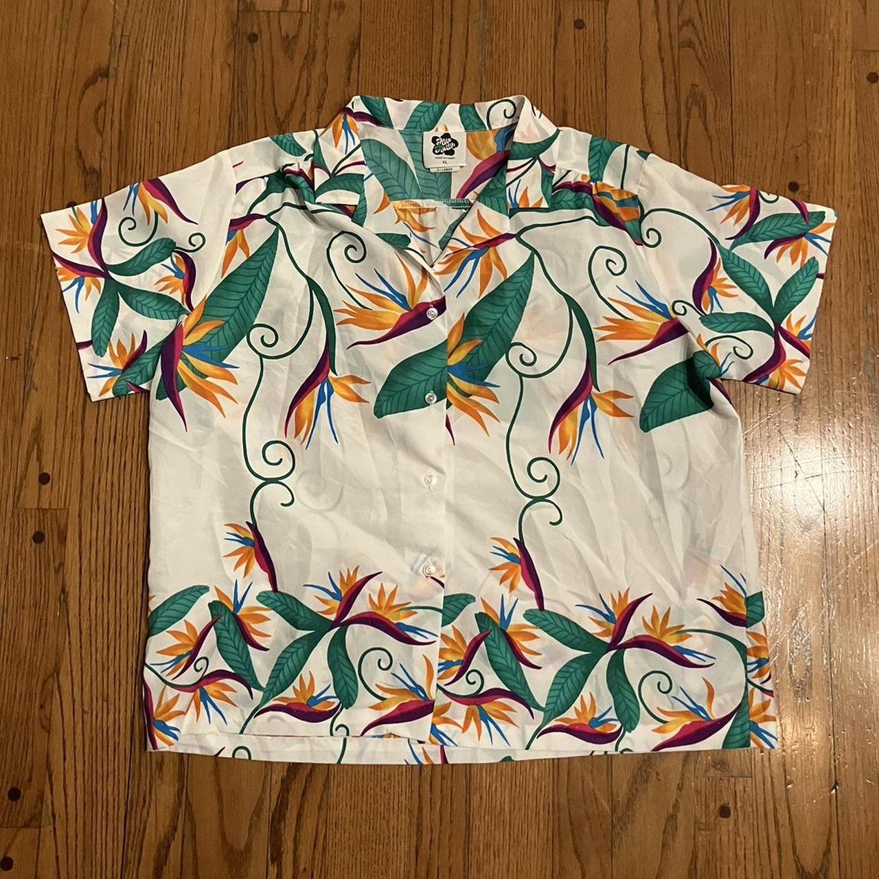 90’s Rare Hilo Hattie Hawaiian Vintage Button up... - Depop