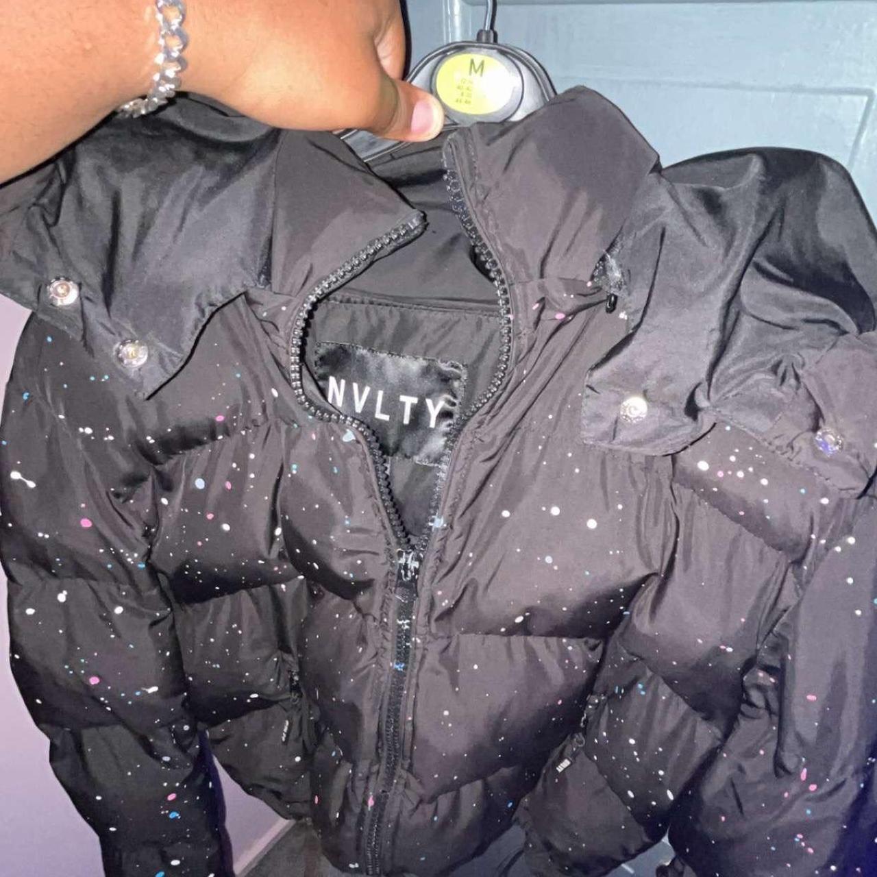 Women’s NVLTY black puffer jacket - Depop