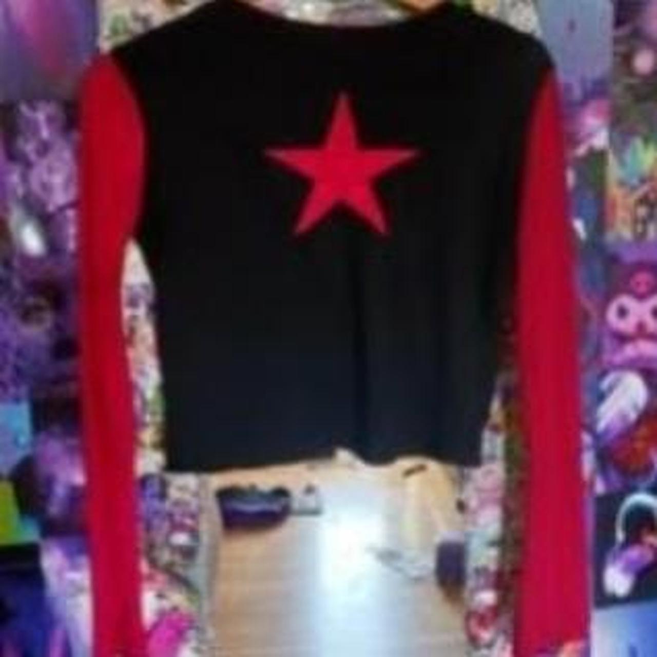 red and black star crop top flared sleeves size large - Depop