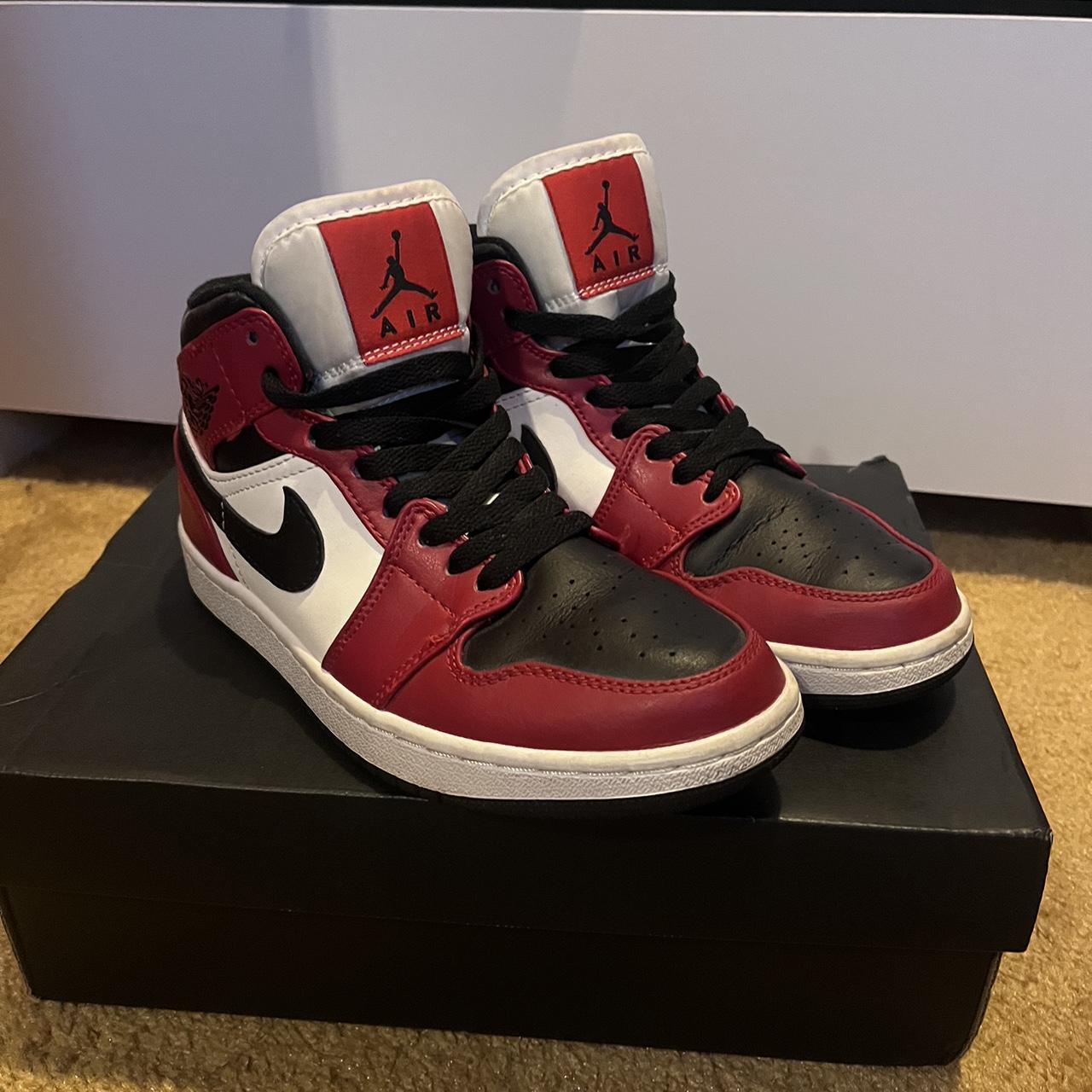 Jordan 1 Mid Chicago Condition 7/10 Box 100%... - Depop