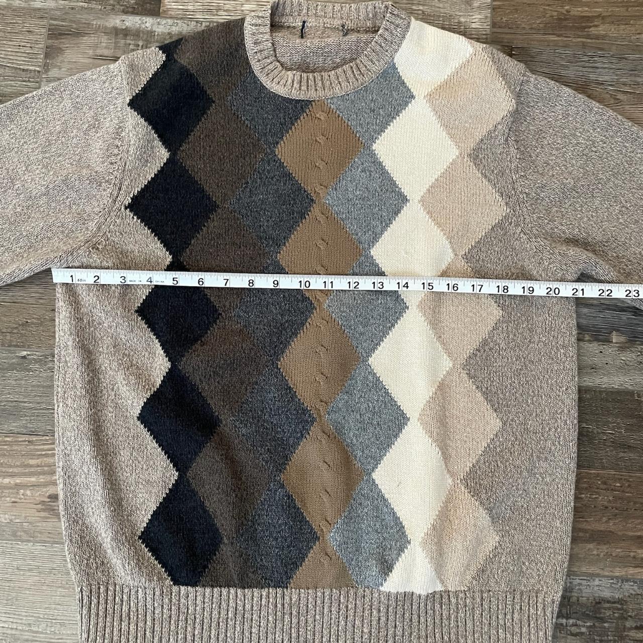 Untagged Earthtone Knit Sweater Fits a medium Top... - Depop