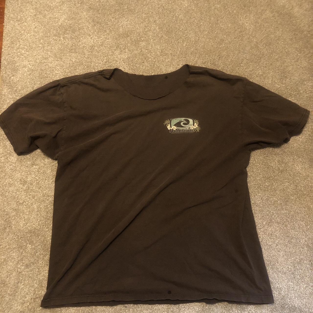 Large Hawaiian Performance surfwear t shirt Collar... - Depop