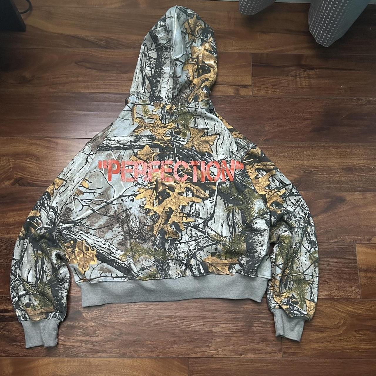 Boxy cropped real tree camo hoodie size xs like new... | Depop