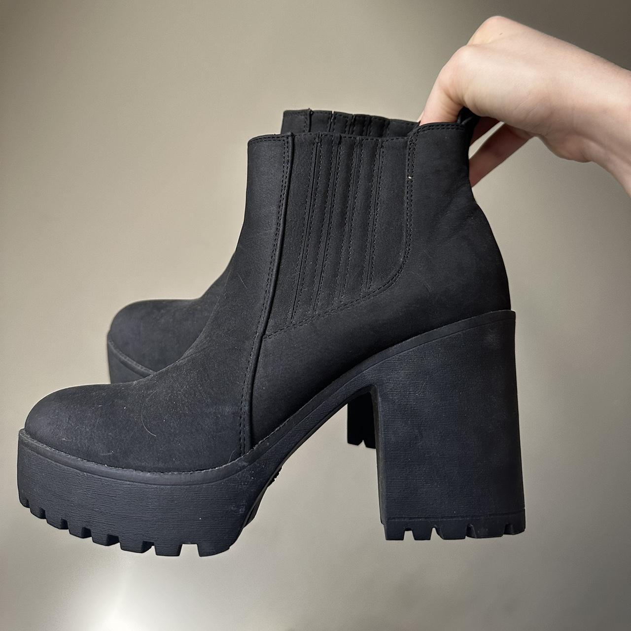 Betts boots, chunky, wore them handful of times, had... - Depop