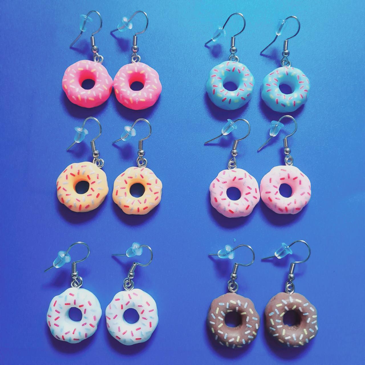 6pcs simple donut shape earrings. - Depop