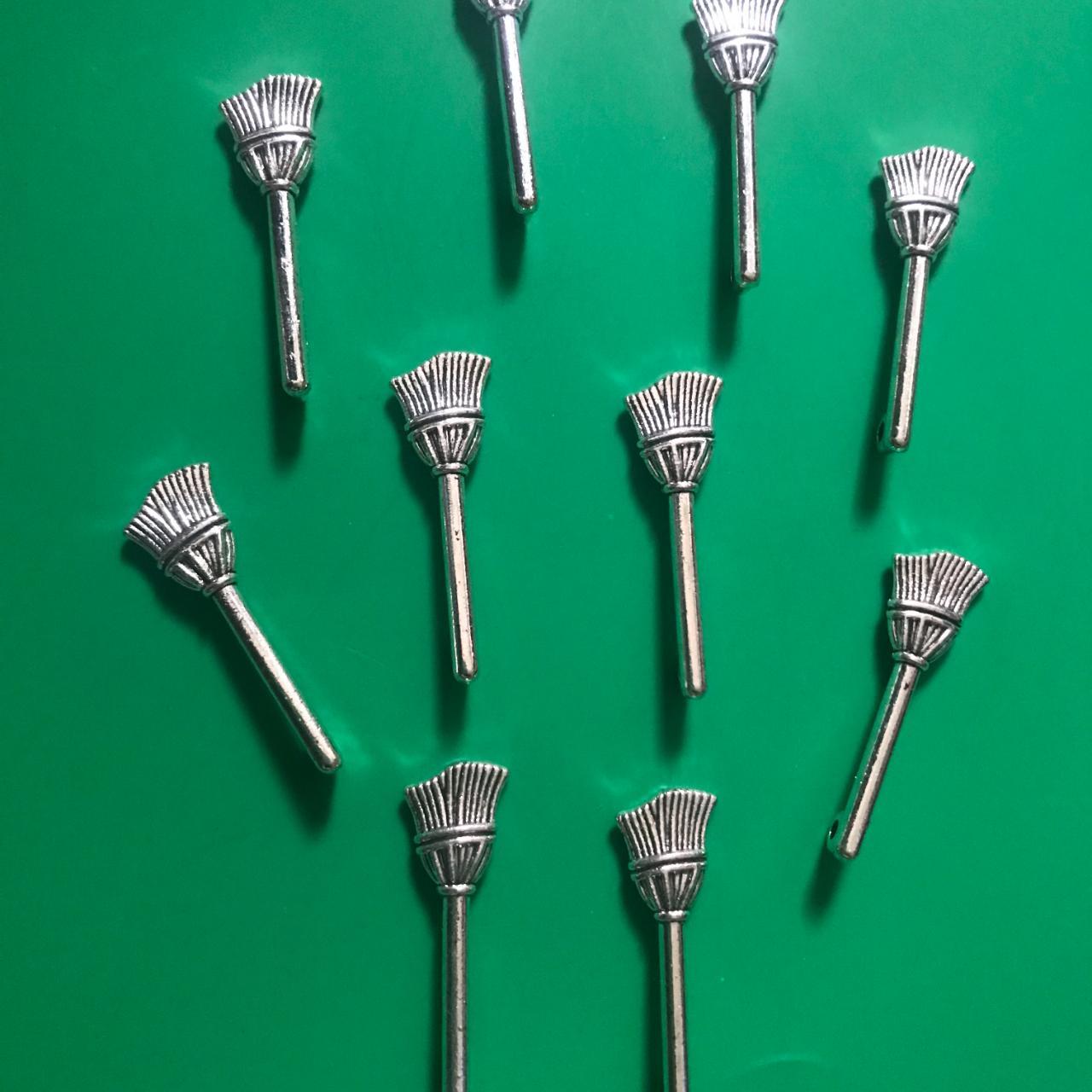 10pcs 19x14mm antique silver color charms. - Depop