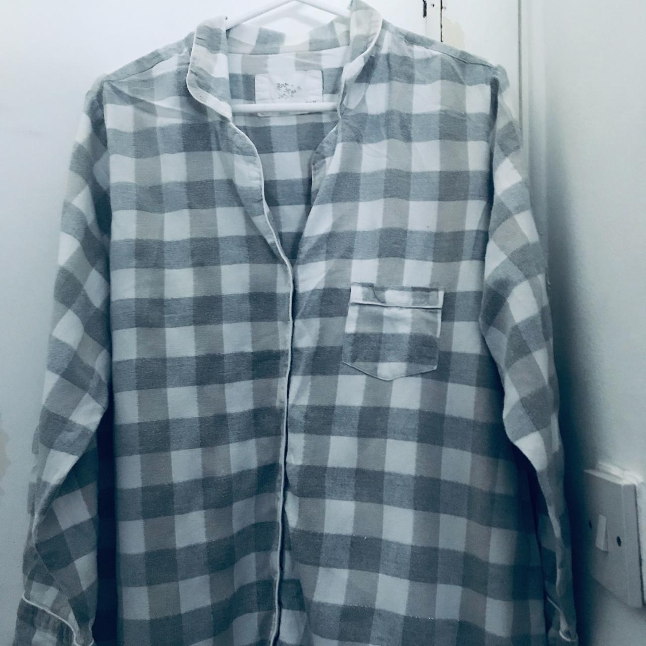 Love to lounge ladies long sleeve pyjama top. Size XL. - Depop