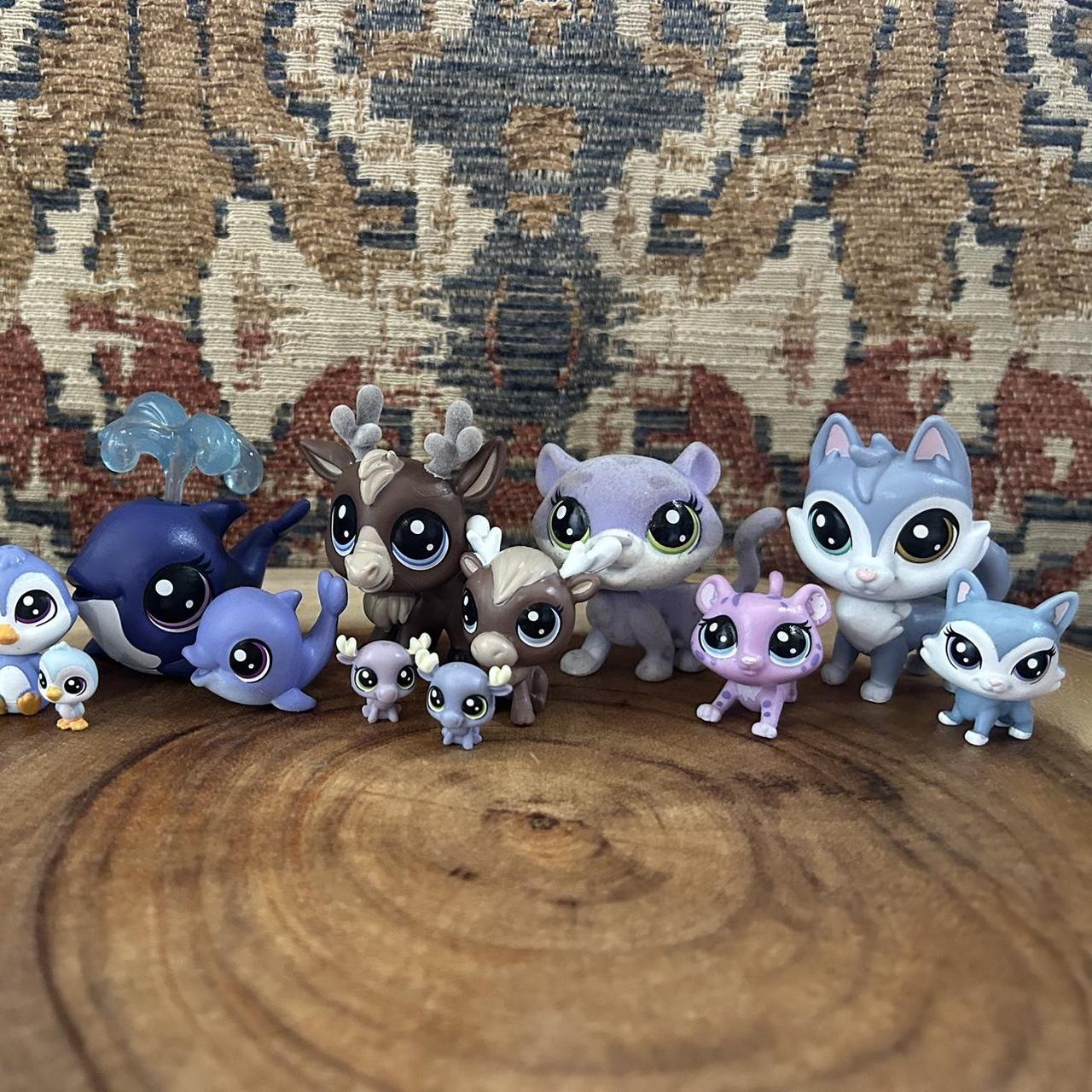 LPS Lot -Rare LPS -Full Mommy and Baby Set -Winter... - Depop