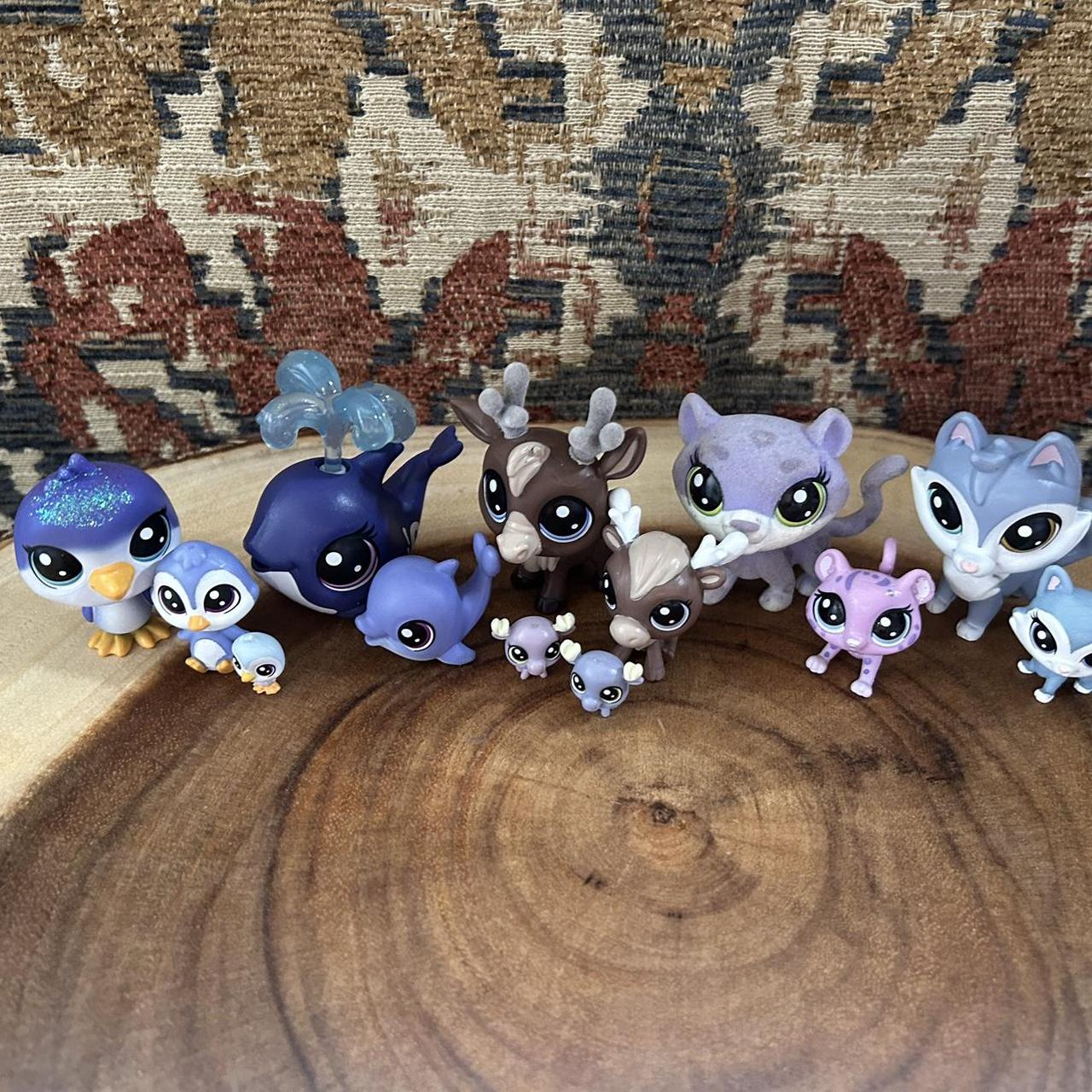 LPS Lot -Rare LPS -Full Mommy and Baby Set -Winter... - Depop