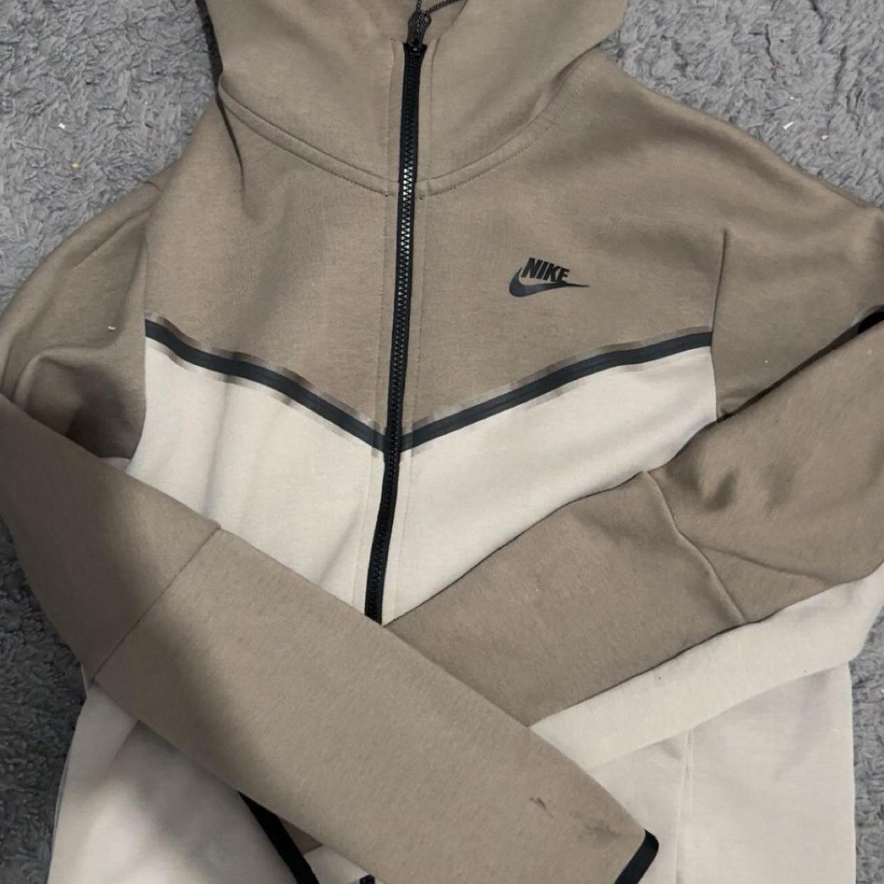 cream sandalwood brown nike tech - Depop