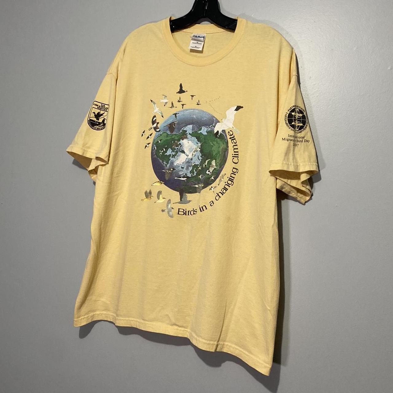 Vintage Y2K birds earth nature Tshirt. Birds in a... - Depop